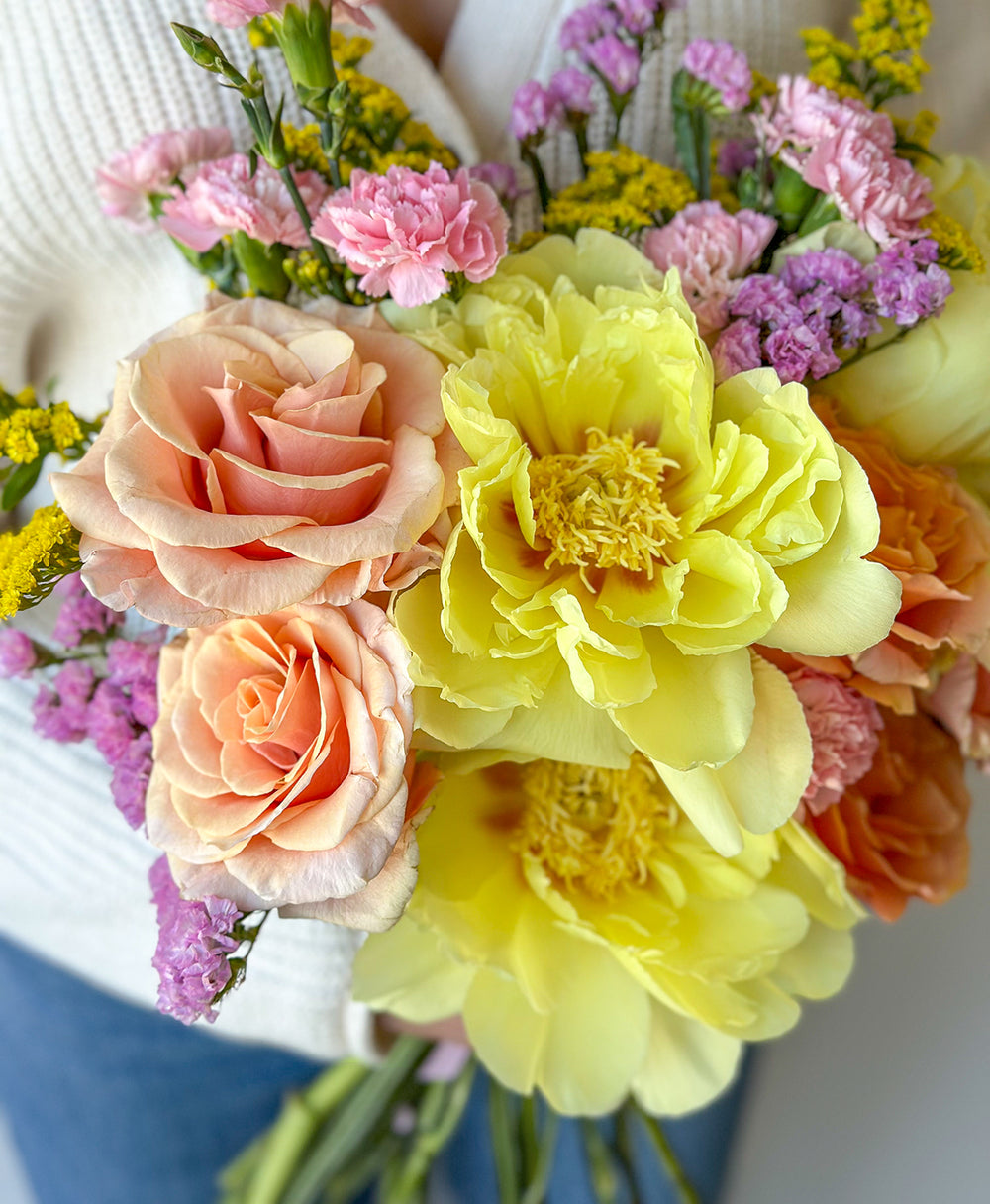 Rising Sun (13+ Stems)