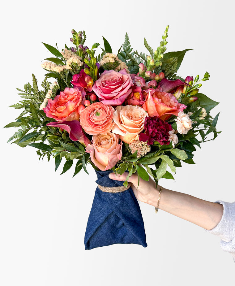 Send the Sidekick Farmboy | Ontario's top flower delivery service!