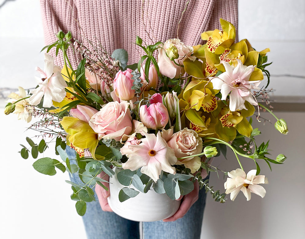 Same Day Flower Delivery Brampton, Ontario | Tonic Blooms